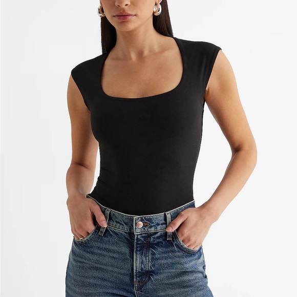 Express | Tops | Body Contour High Compression Scoop Neck Cap Sleeve ...